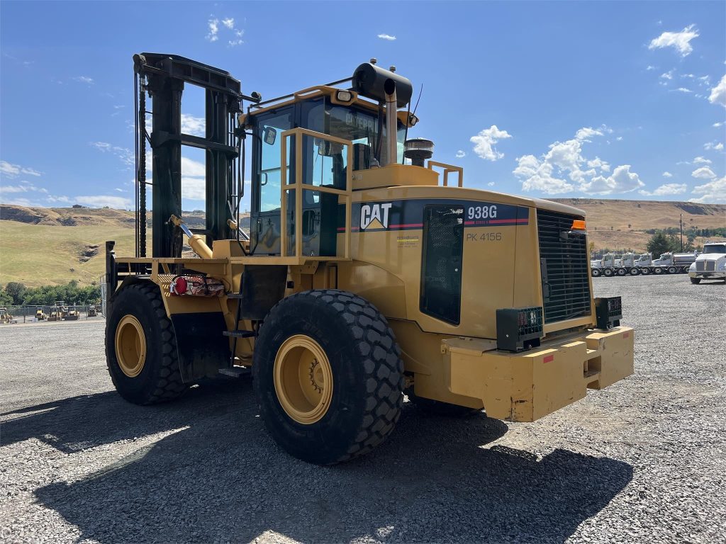 2005 CATERPILLAR 938G II - Peters & Keatts Equipment Inc.
