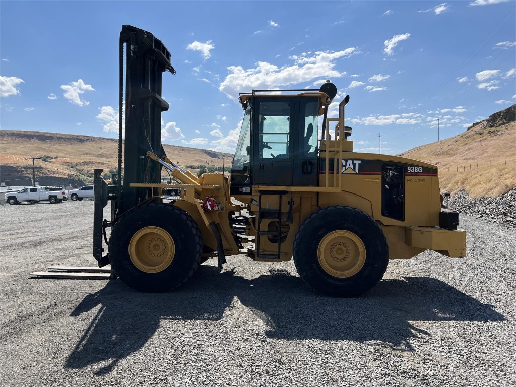 2005 CATERPILLAR 938G II - Peters & Keatts Equipment Inc.