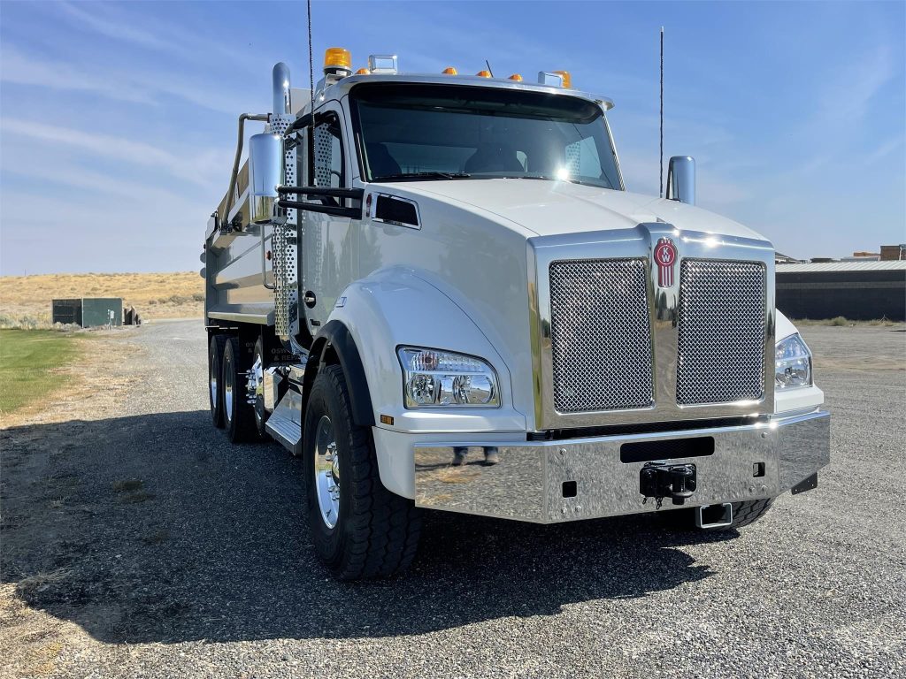 2023 KENWORTH T880 - Peters & Keatts Equipment Inc.