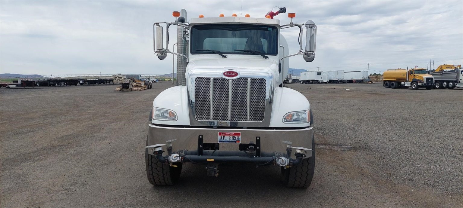 2018 PETERBILT 348 - Peters & Keatts Equipment Inc.