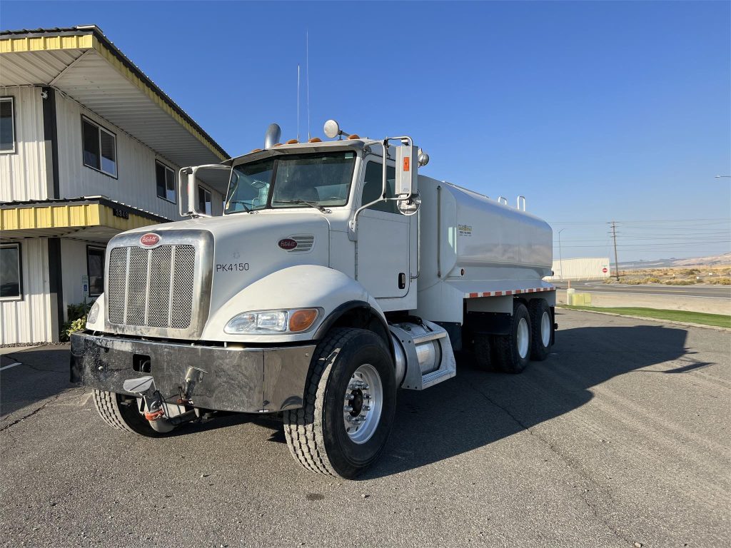 2008 PETERBILT 340 - Peters & Keatts Equipment Inc.