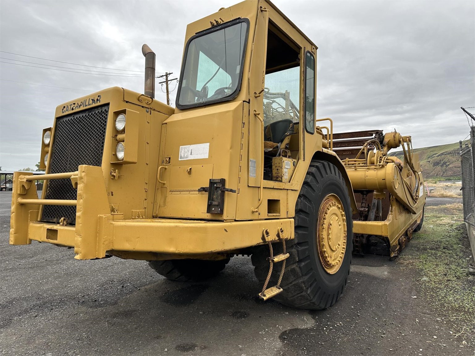 1987 CATERPILLAR 623E - Peters & Keatts Equipment Inc.