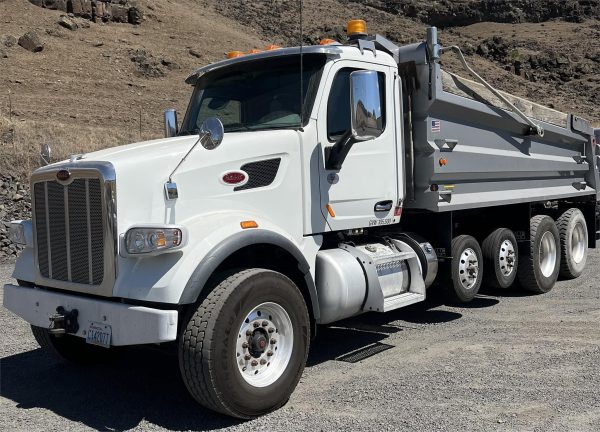 2020 PETERBILT 567 - Peters & Keatts Equipment Inc.