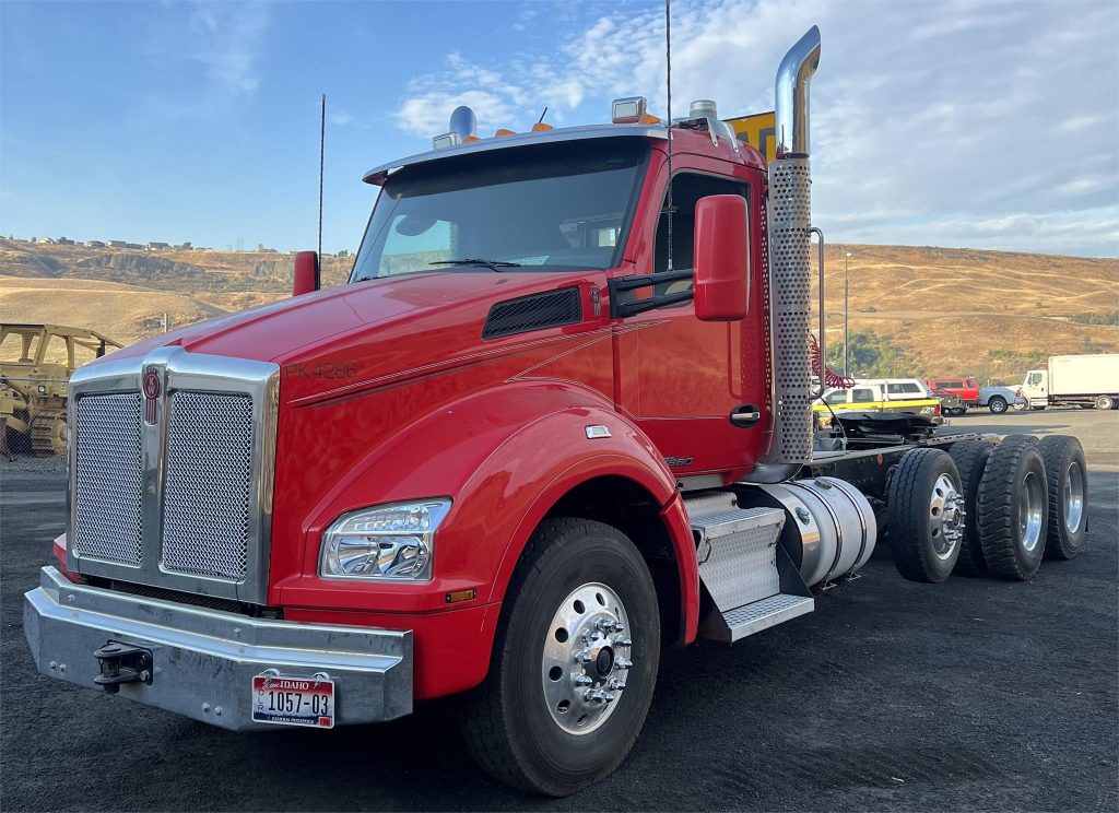 2019 KENWORTH T880 - Peters & Keatts Equipment Inc.