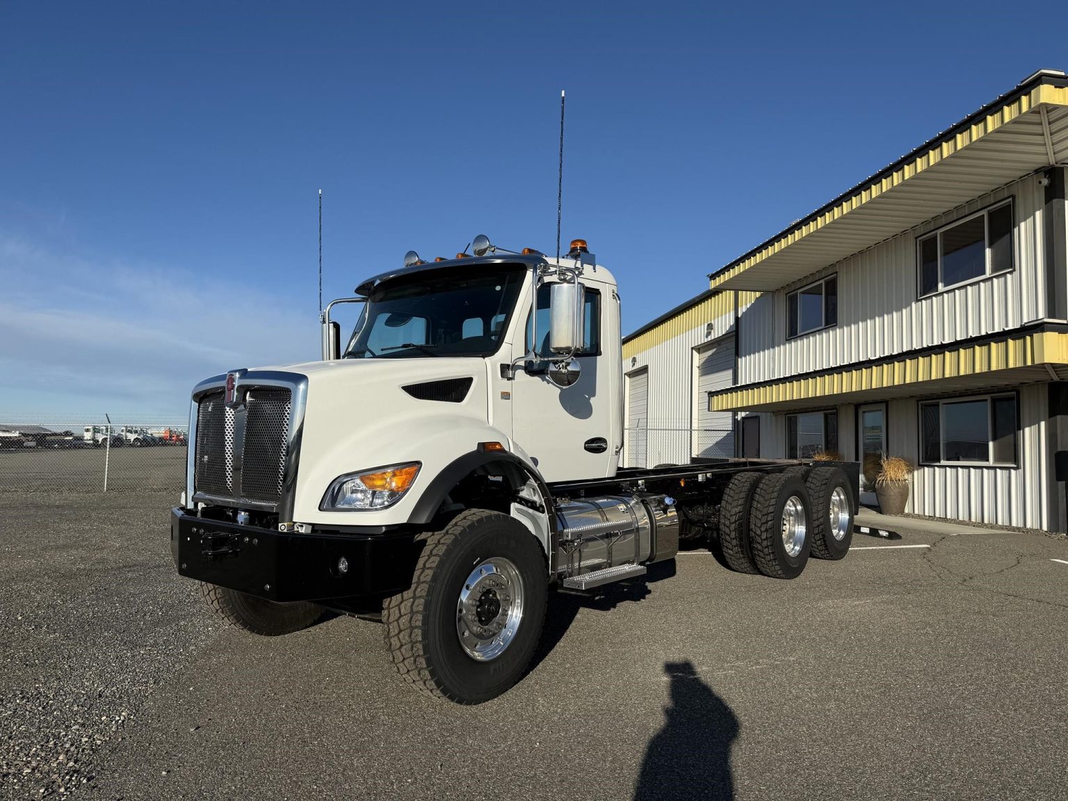 2025 KENWORTH T480 - Peters & Keatts Equipment Inc.