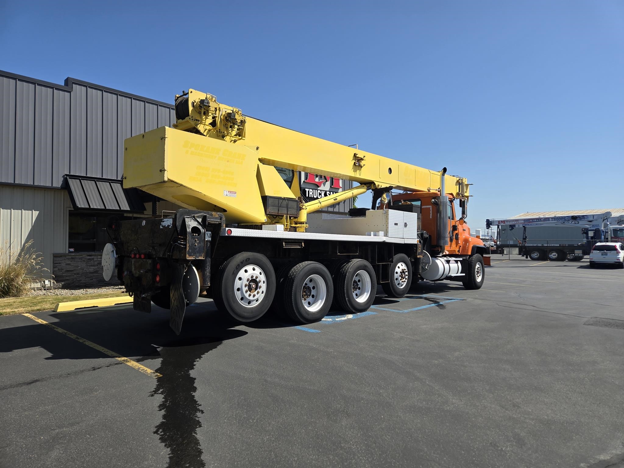 2000 NATIONAL 1800 - Peters & Keatts Equipment Inc.